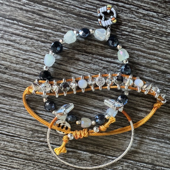 Bomb Party | Jewelry | Shimmering Fangs Bomb Party Halloween Stack ...
